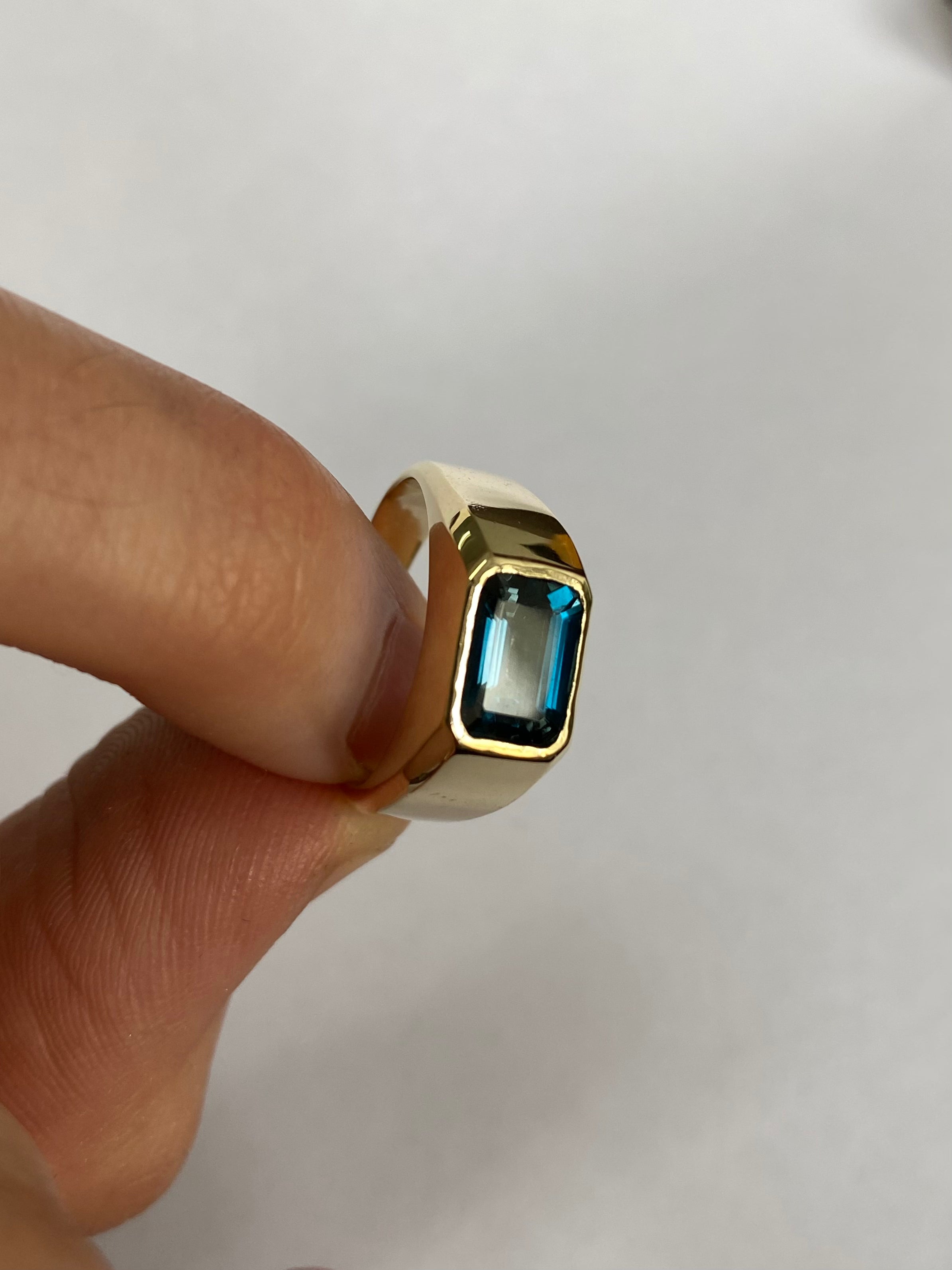 LONDON BLUE – 1234Jewellery